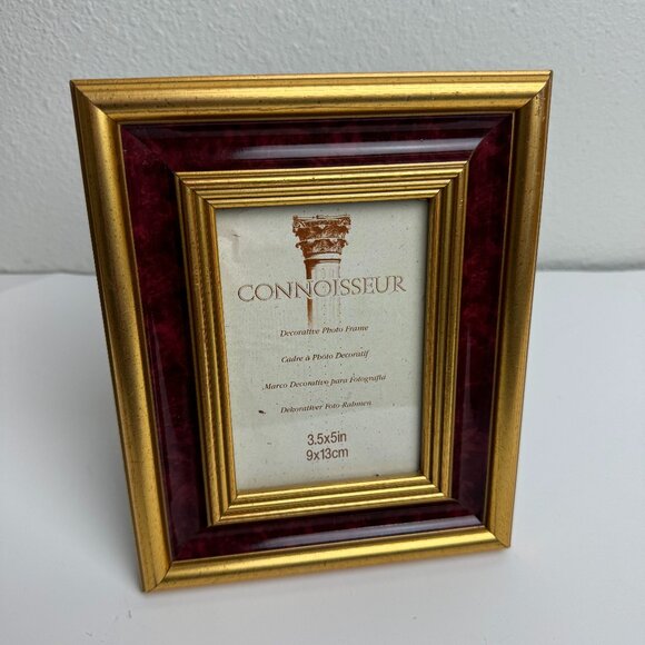 Accents | Vintage Made In Usa Wooden Picture Frame With Gold | Poshmark